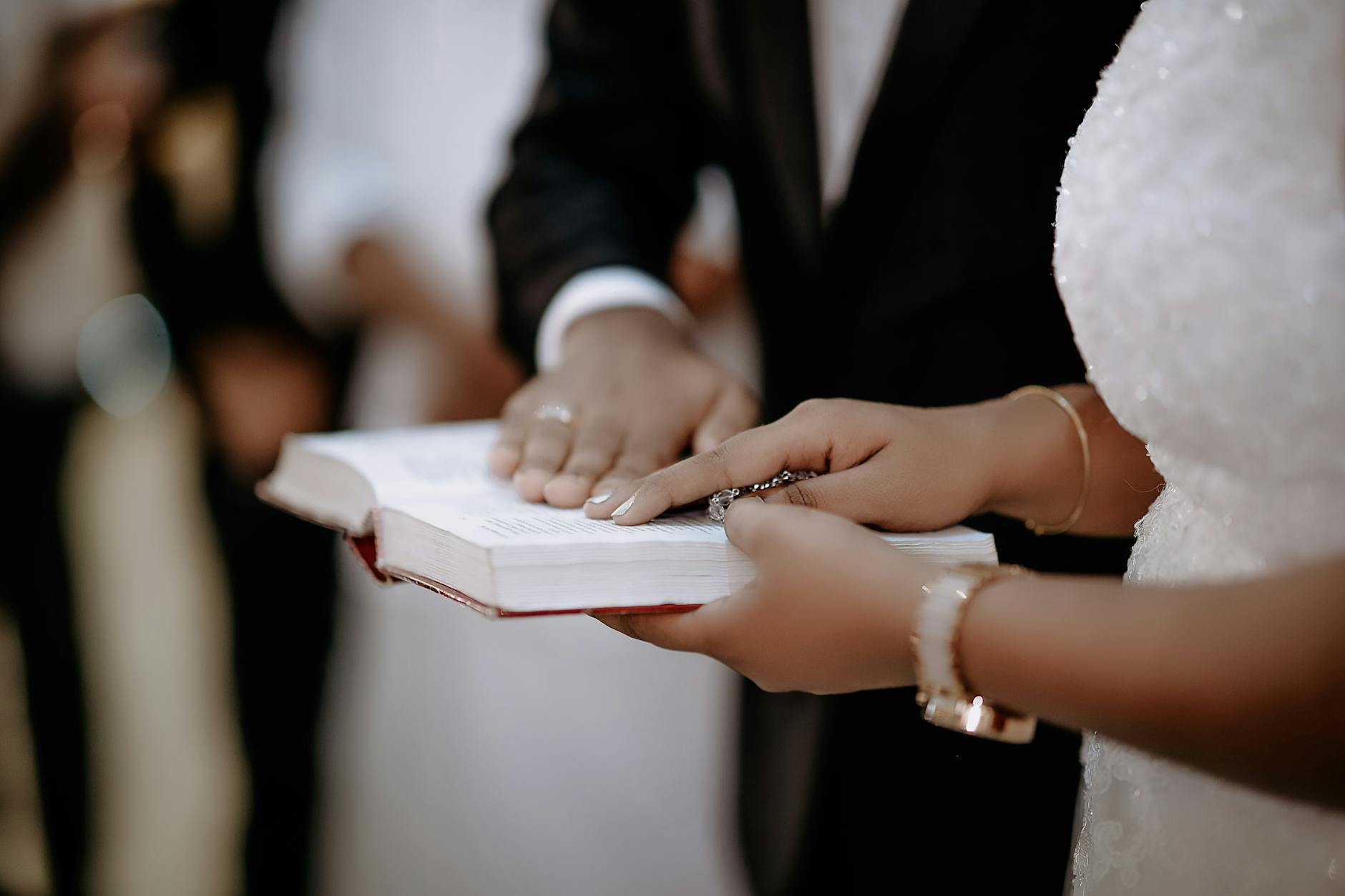 Inspiring Unique Wedding Vows Examples For Your Ceremony